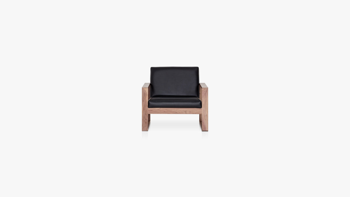 The Box Chair – Mr and Mrs White